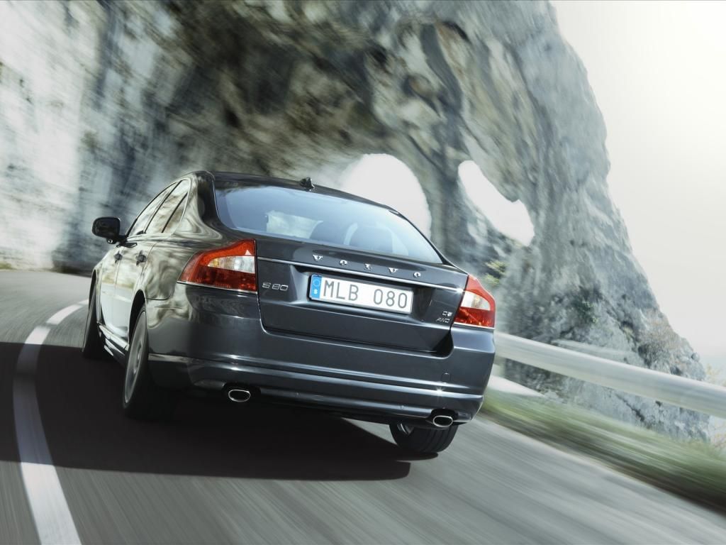 Volvo S80 technical specifications and fuel economy